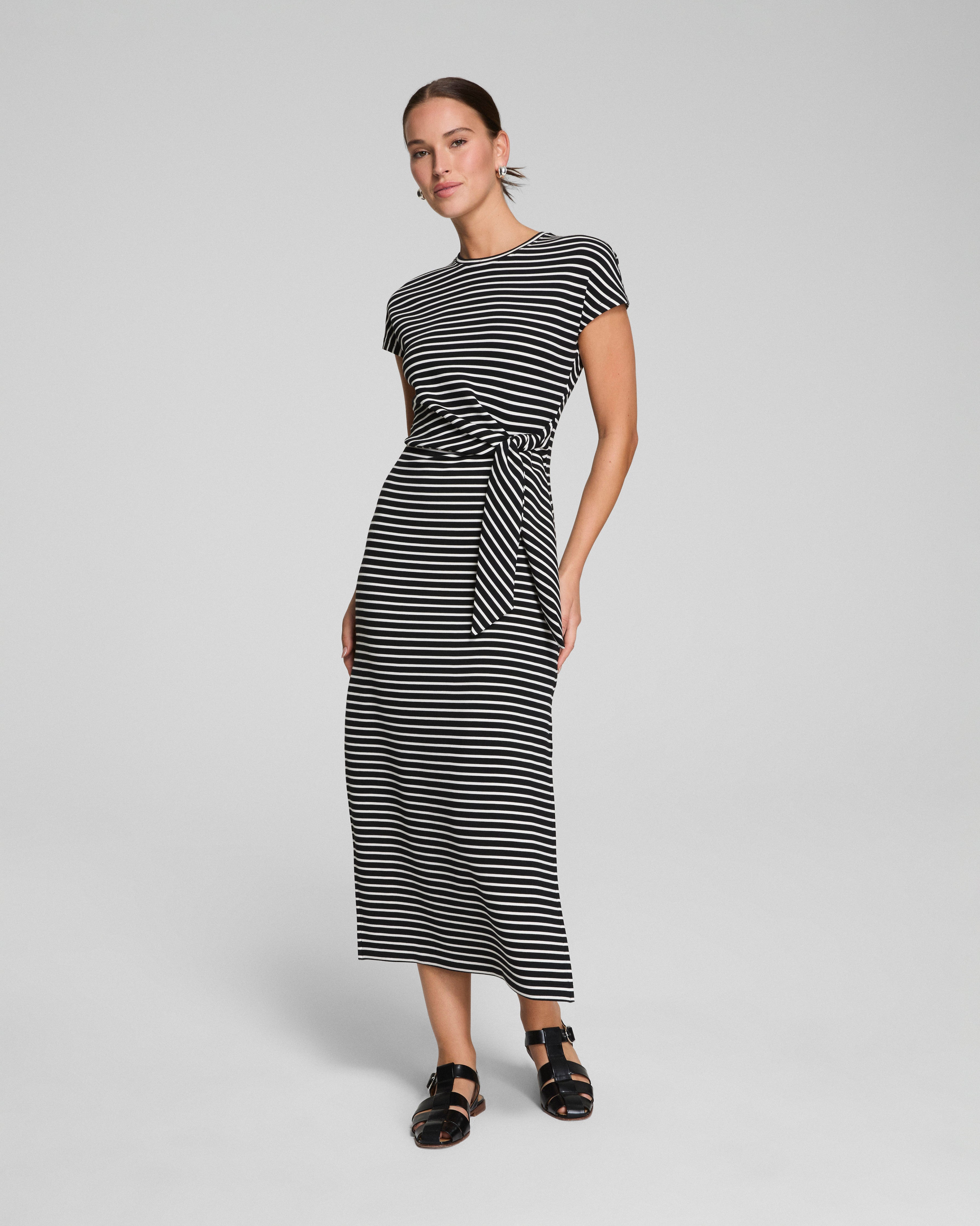 SPANX AIRESSENTIALS TIE WAIST MAXI DRESS - VERY BLACK STRIPE – Brianne's Boutique